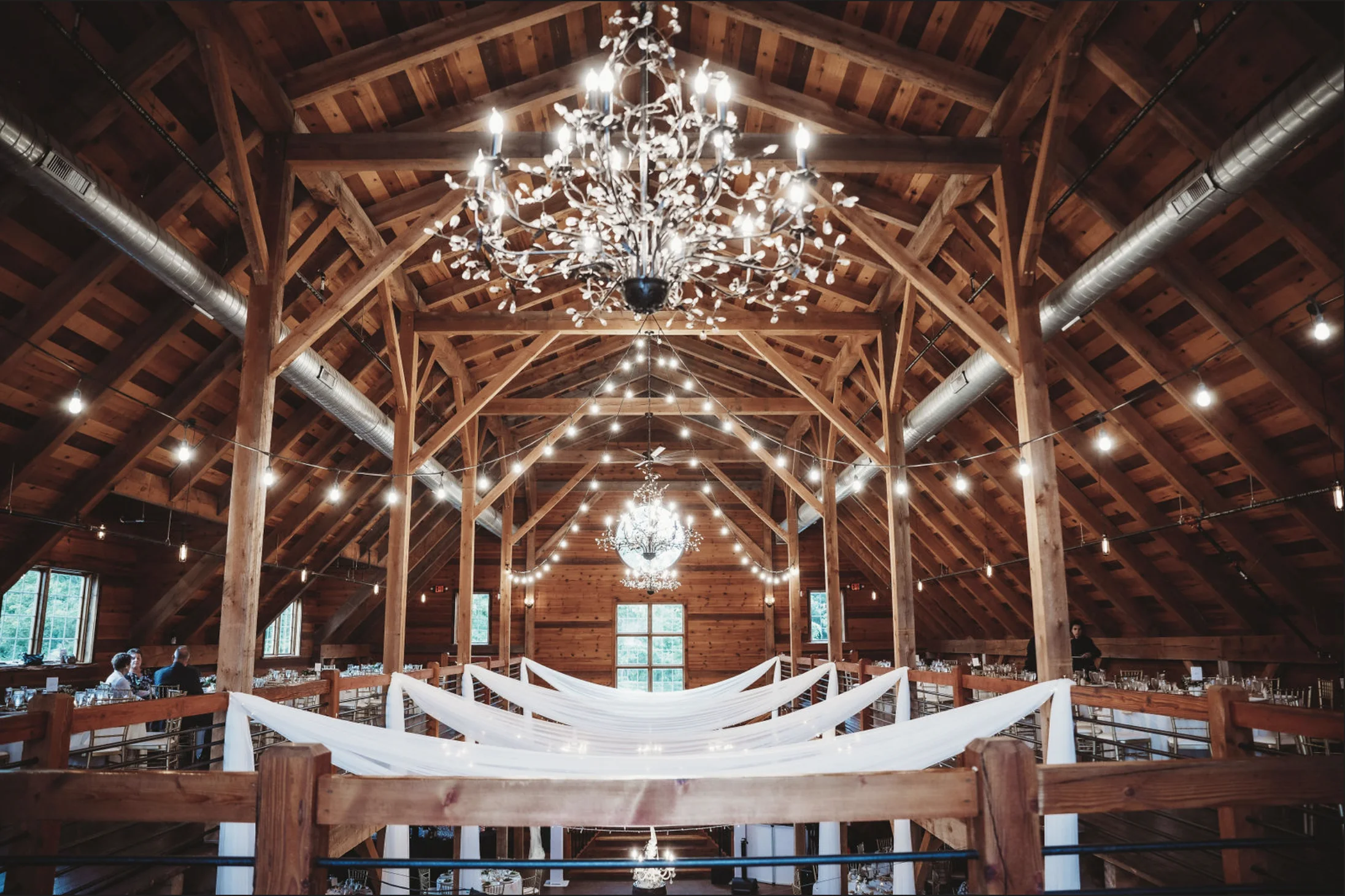 The Barn at Mapleside Farms | Rustic Elegance Wedding Venue | Brunswick OH