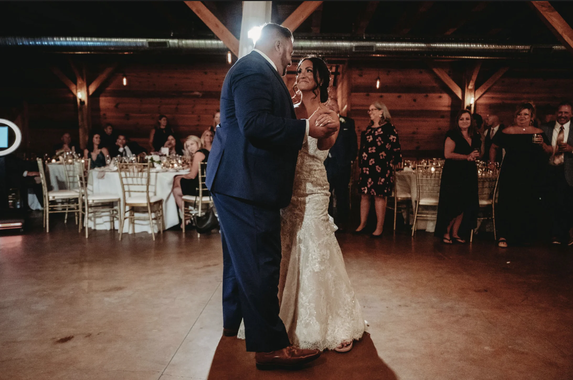 The Barn at Mapleside Farms | Rustic Elegance Wedding Venue | Brunswick OH